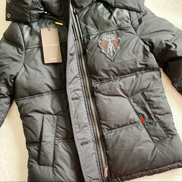 Gucci | Jackets & Coats | Nwt Authentic Gucci Down Crest Jacket ...